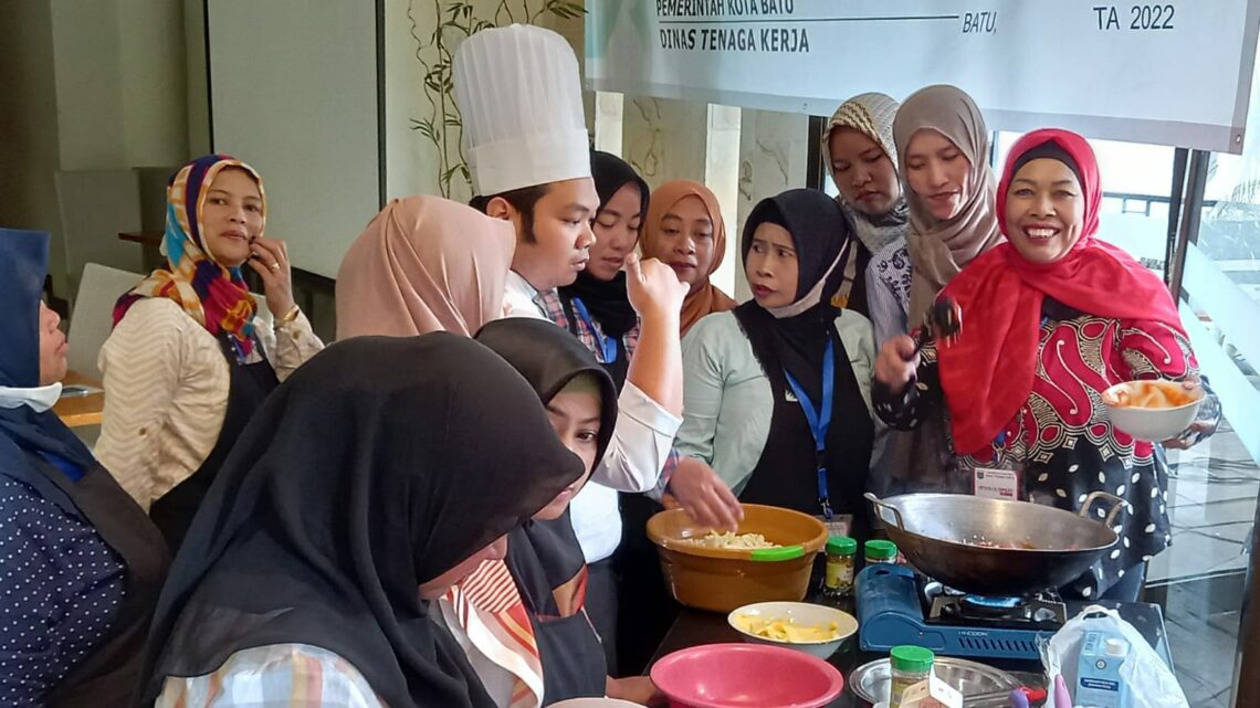 Korban PHK hingga Buruh Rokok di Kota Batu Diberi Alternatif Pekerjaan ...