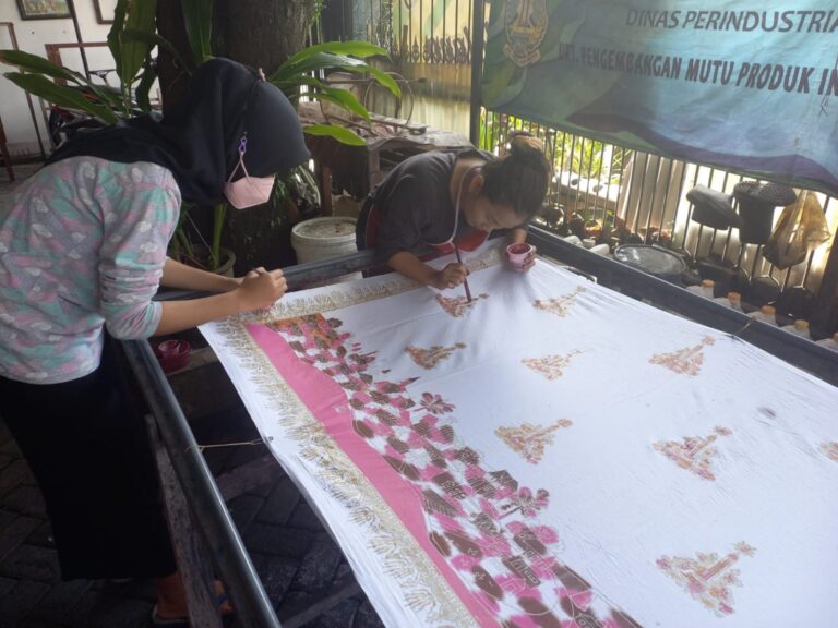 5 Sentra Batik Malang: Punya Motif Khas hingga Ekspor ke Mancanegara ...